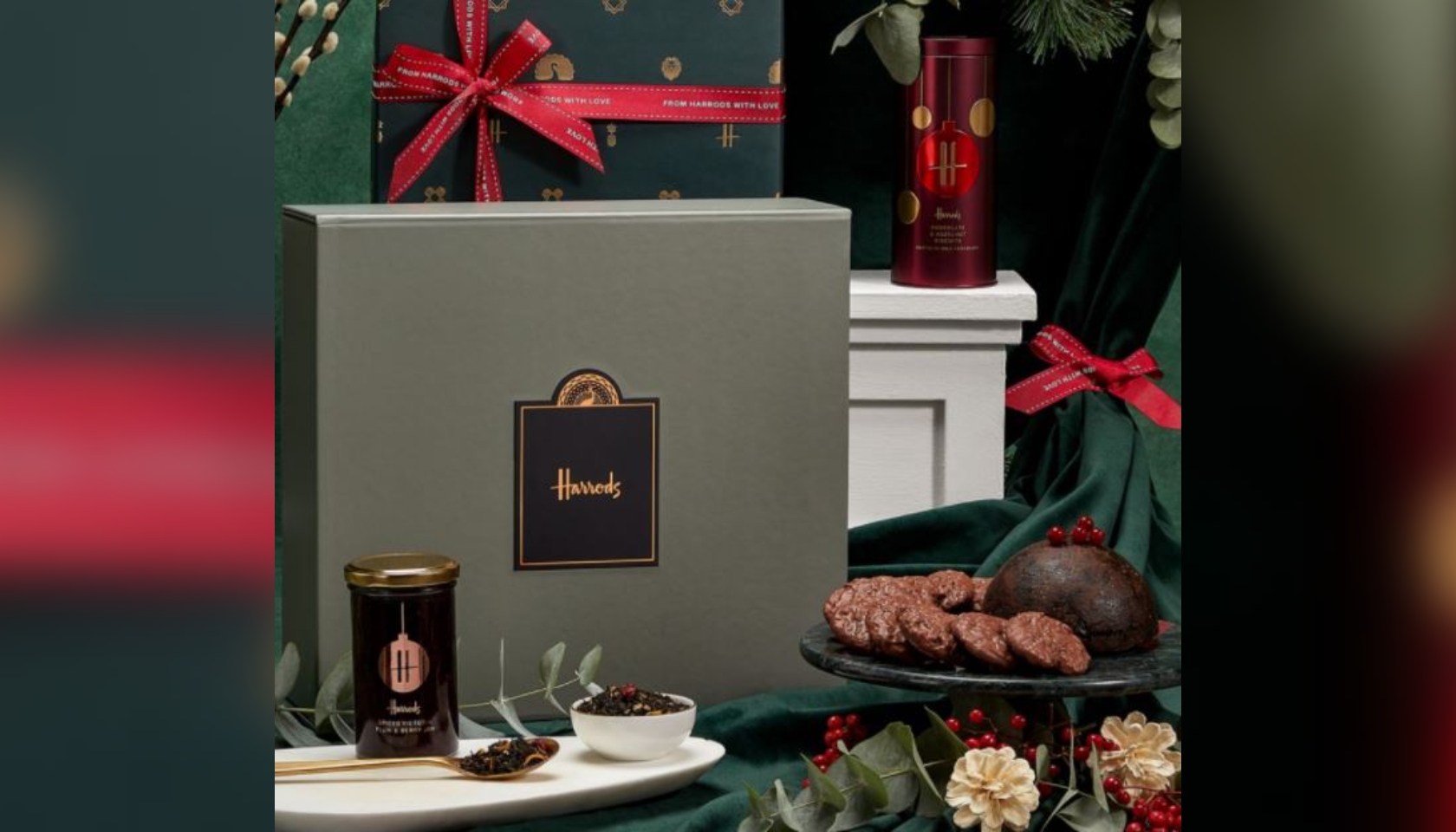 34 - Harrods Christmas Box - CharityStars